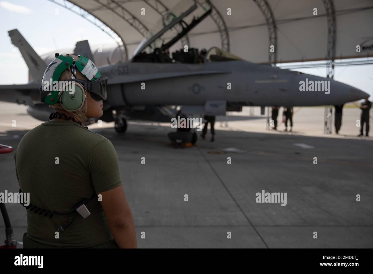 U.S. Marines with Marine All Weather Fighter Attack Squadron (VMFA(AW ...