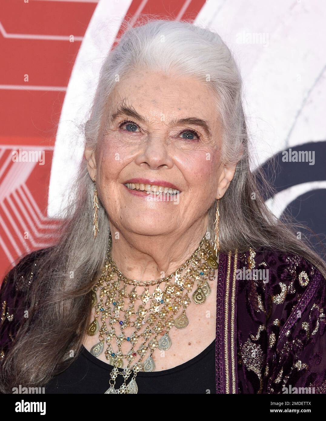 Lois Smith arrives at the 74th annual Tony Awards at Winter Garden ...