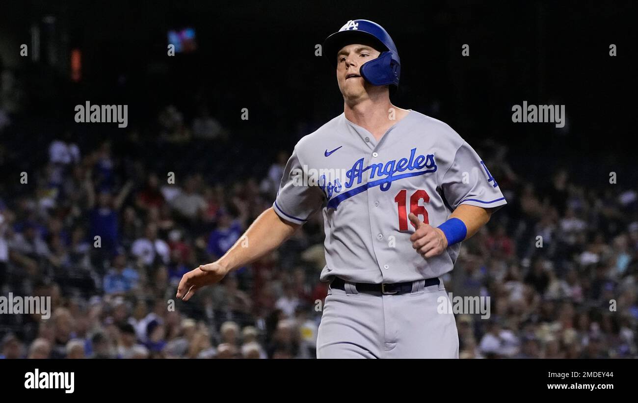Los Angeles Dodgers catcher Will Smith (16) in the first inning during ...