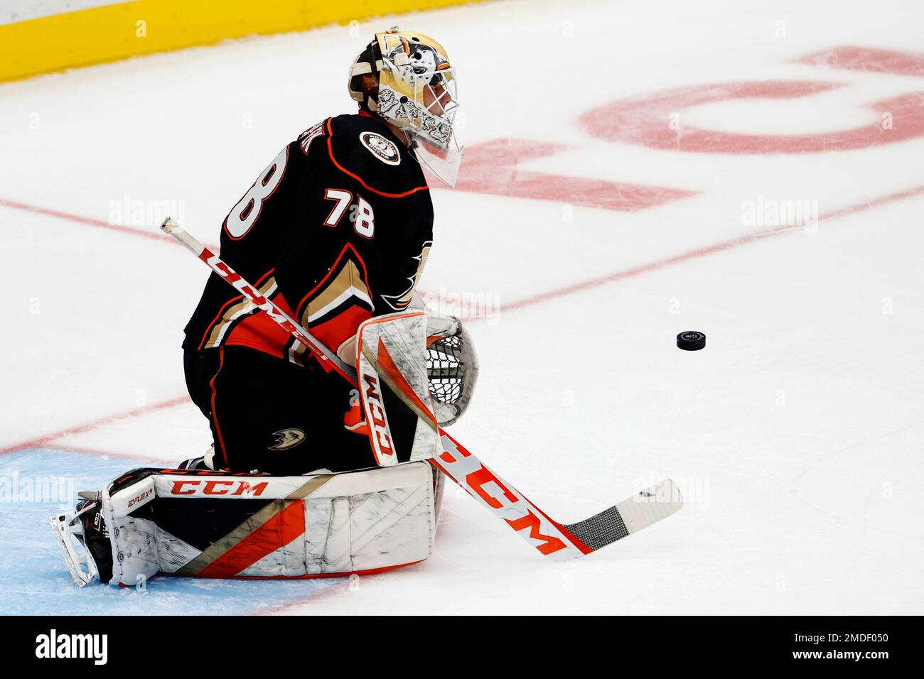 Anaheim Ducks goalie Olle Eriksson Ek (78) defends against the San Jose ...