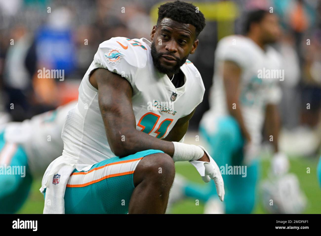 Miami Dolphins wide receiver DeVante Parker (11) warms up before an NFL ...