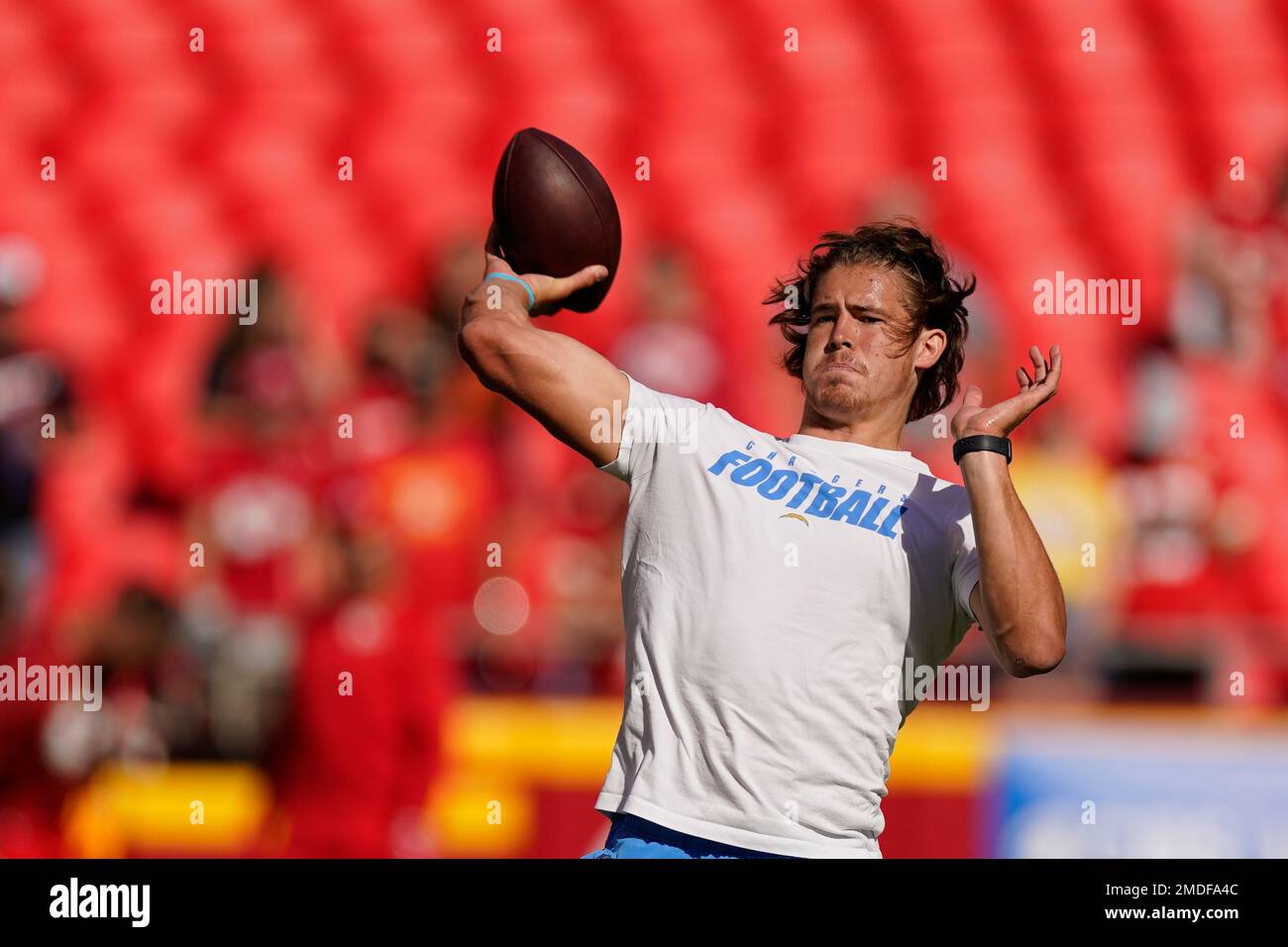 Los Angeles Chargers quarterback Justin Herbert throws before an NFL ...