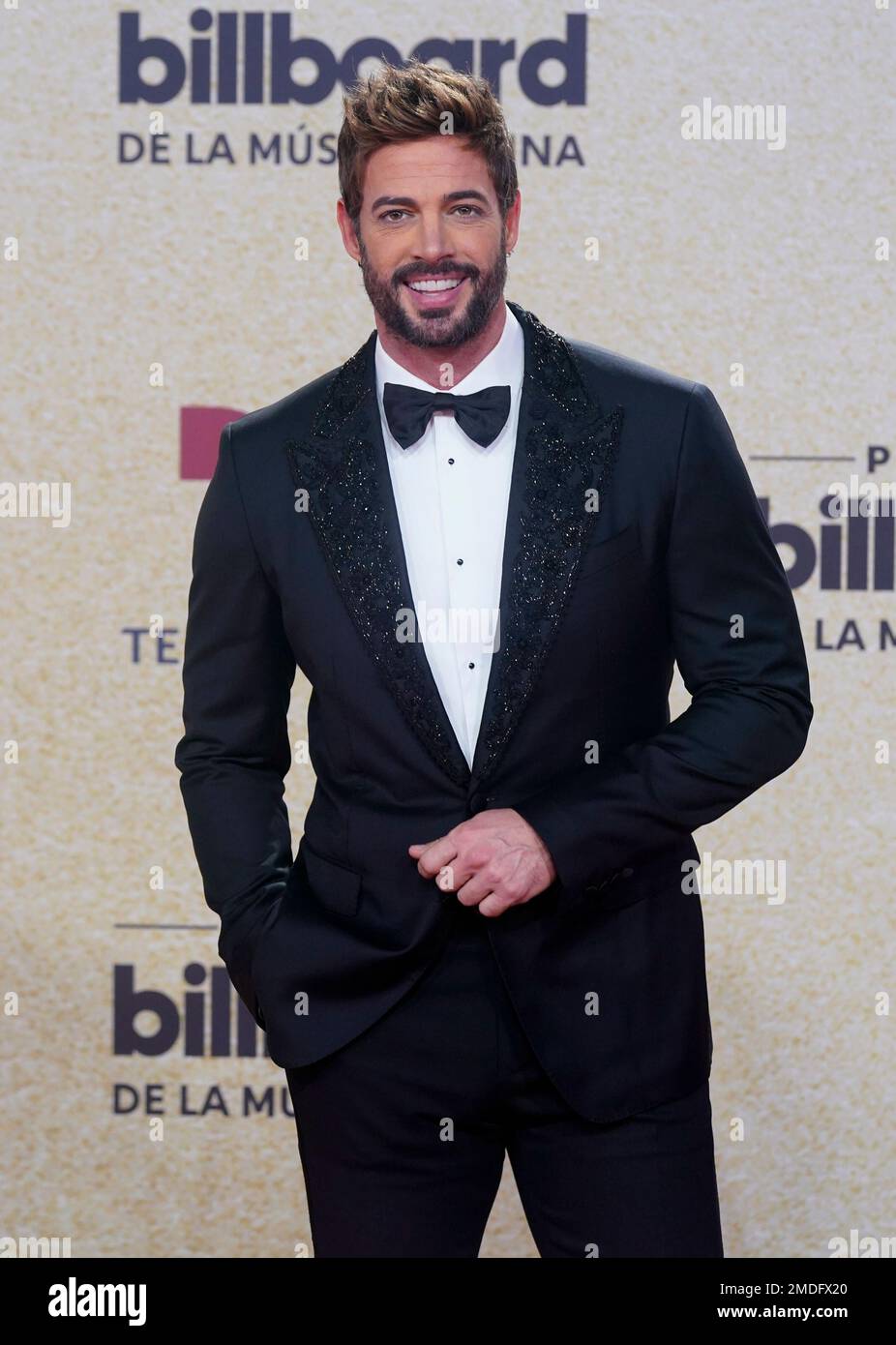 William Levy arrives at the Billboard Latin Music Awards on Thursday ...