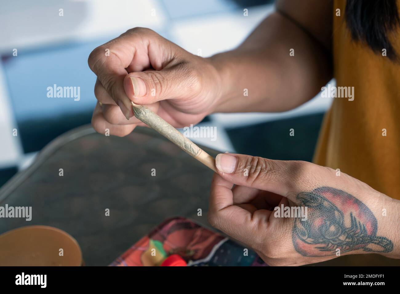 Cannabis joint hi-res stock photography and images - Alamy