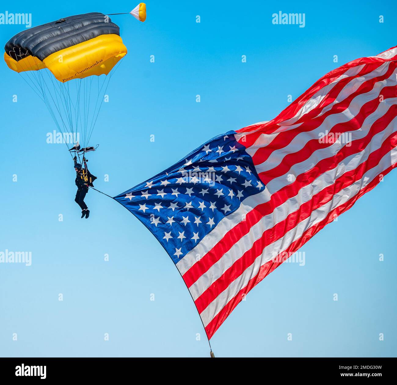 The U. S. Special Operations Command Parachute Team (Para-Commandos ...