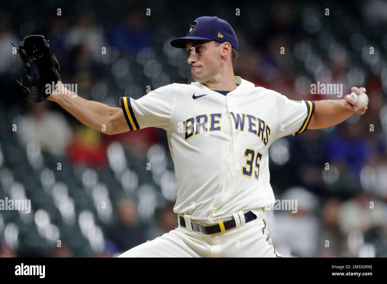 Milwaukee Brewers' Brent Suter pitches during the eighth inning of a ...