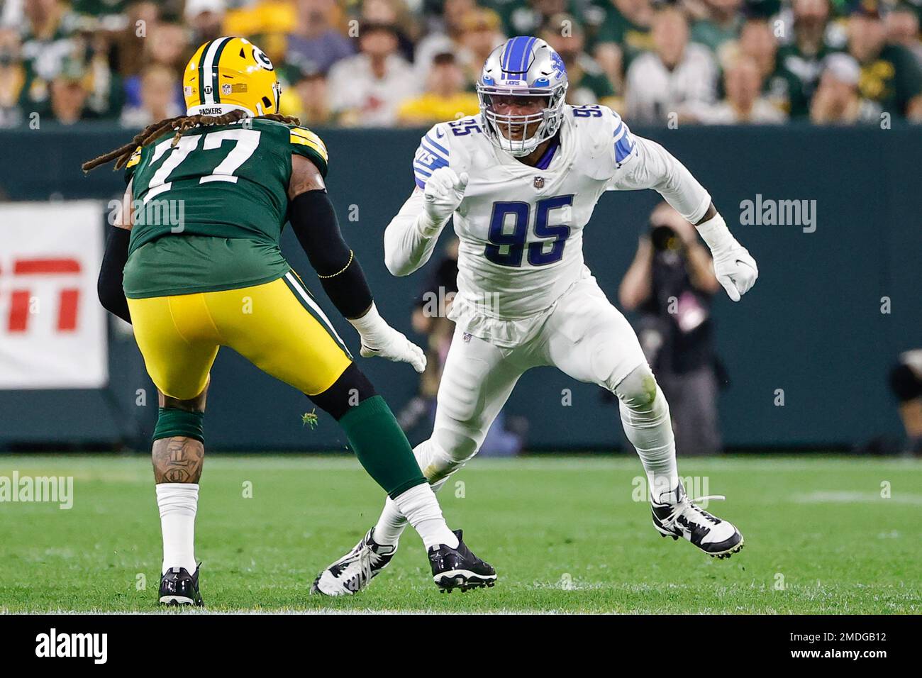Detroit Lions wide receiver Tom Kennedy (85) defends against Green Bay ...