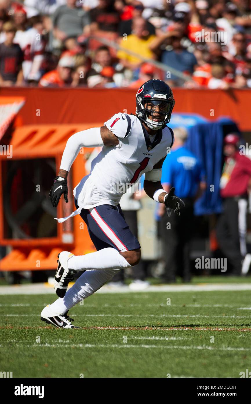 Houston Texans cornerback Lonnie Johnson (1) in action against the ...