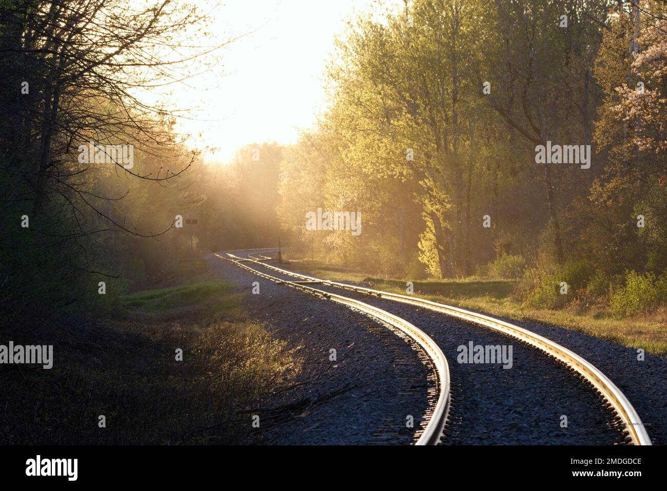 Curved railway hi-res stock photography and images - Alamy