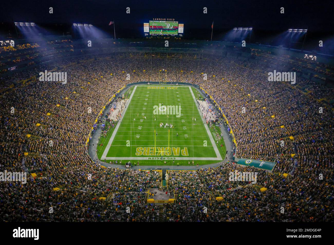General view of Lambeau Field during the Green Bay Packers and Detroit ...