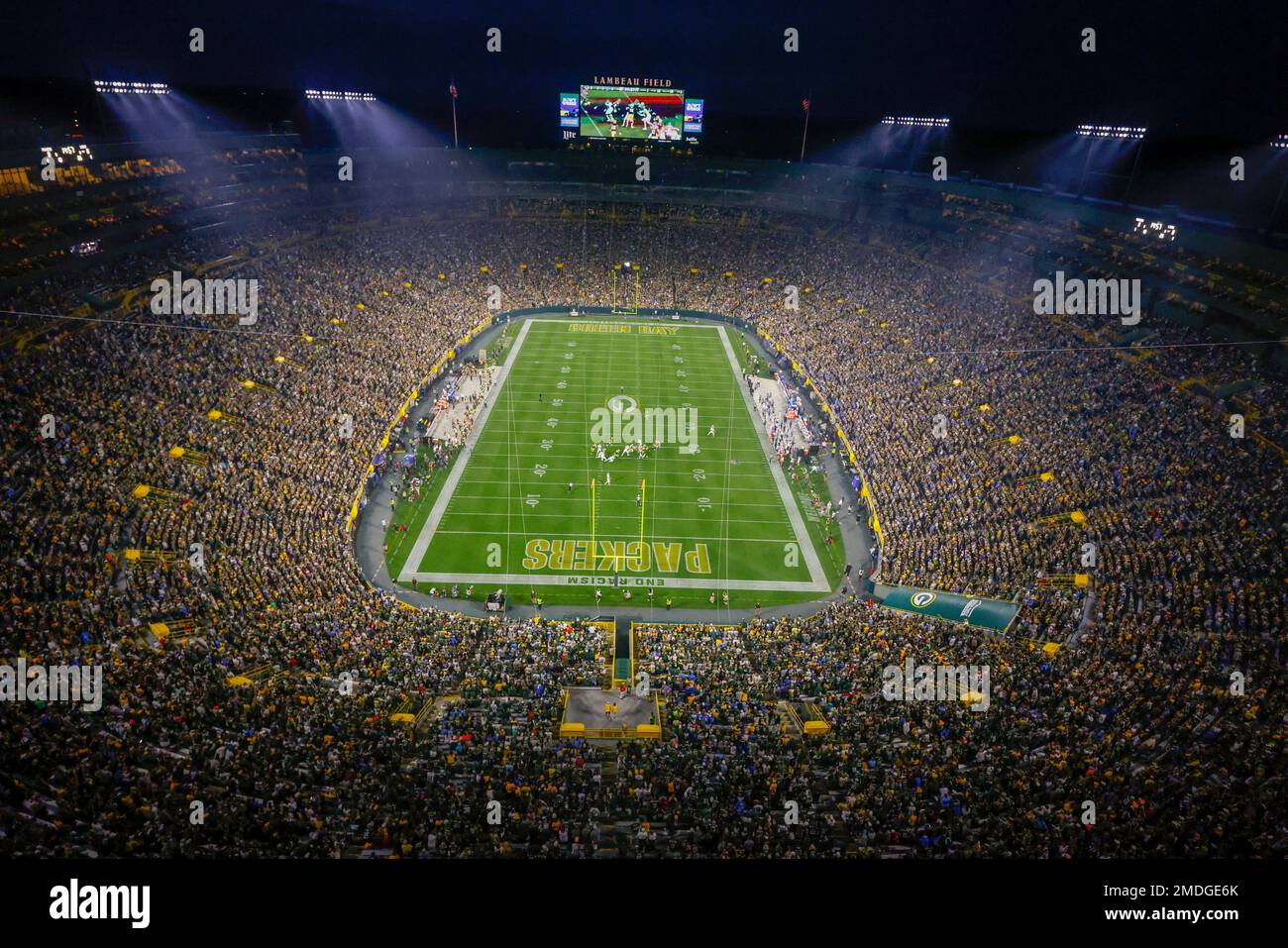 General view of Lambeau Field during the Green Bay Packers and Detroit ...