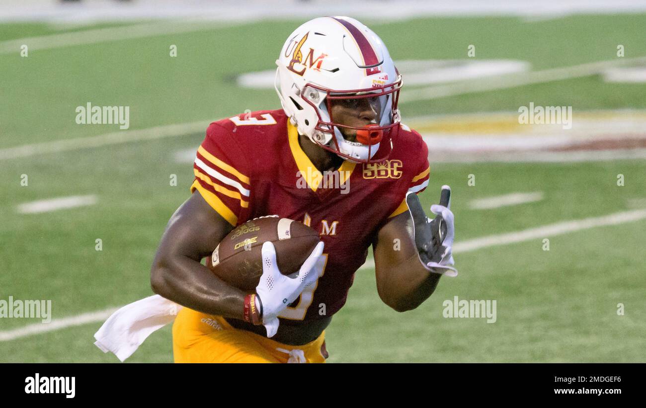 Louisiana Monroe running back Isaiah Phillips (3) runs during an NCAA ...