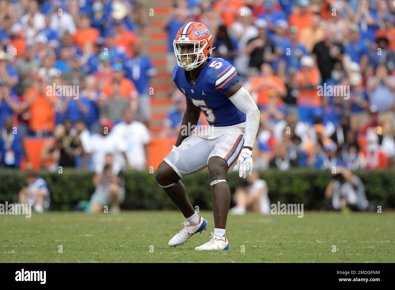 Florida cornerback Kaiir Elam (5) follows a play during the second half ...