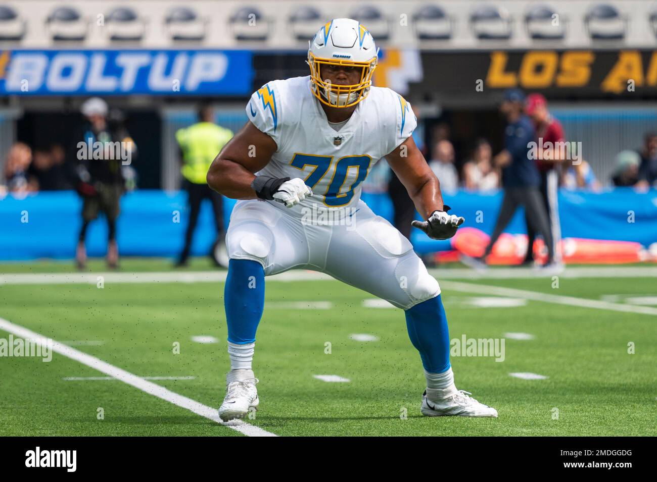 Los Angeles Chargers offensive tackle Rashawn Slater (70) warms up ...