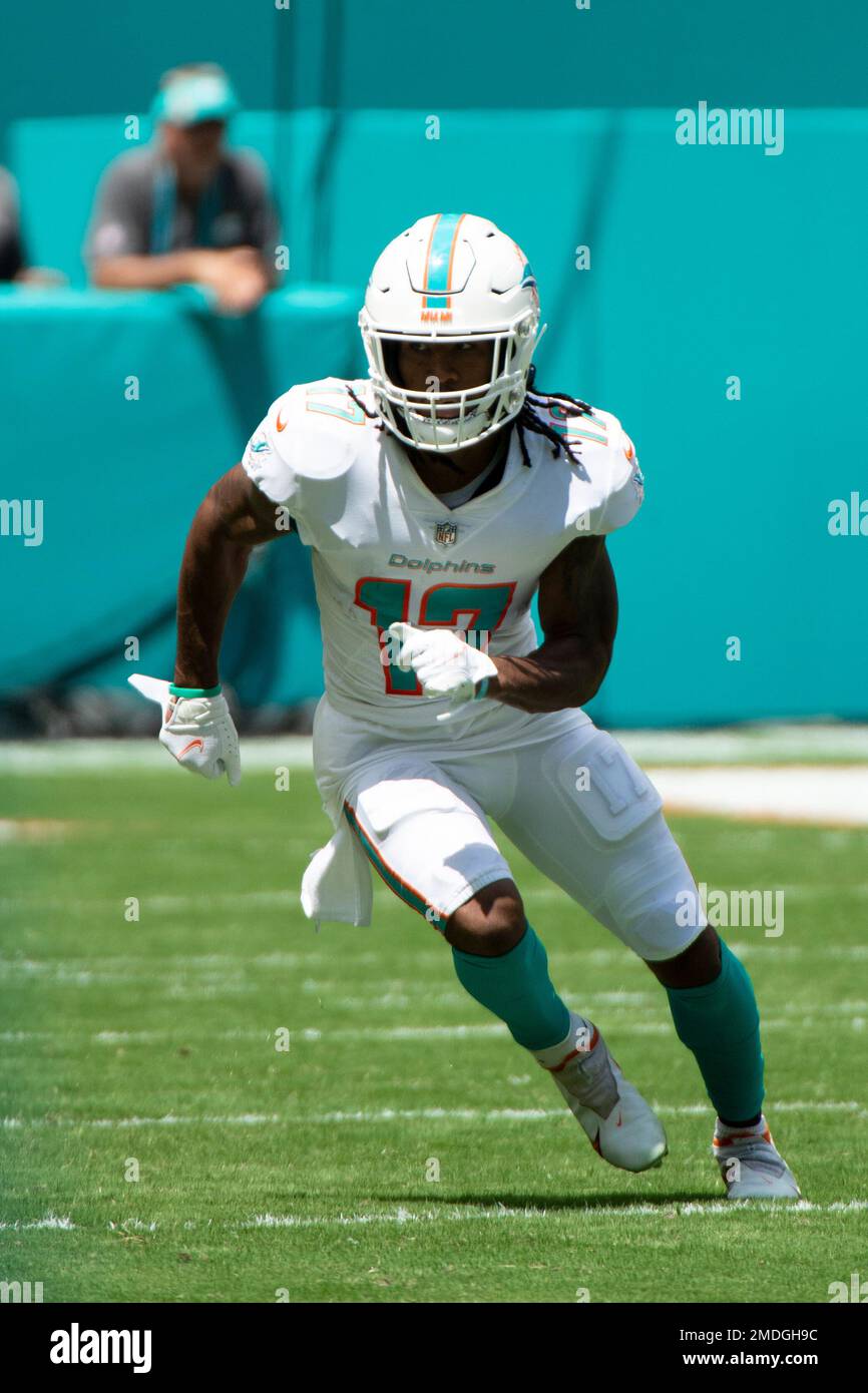 Miami Dolphins wide receiver Jaylen Waddle (17) in action against the ...