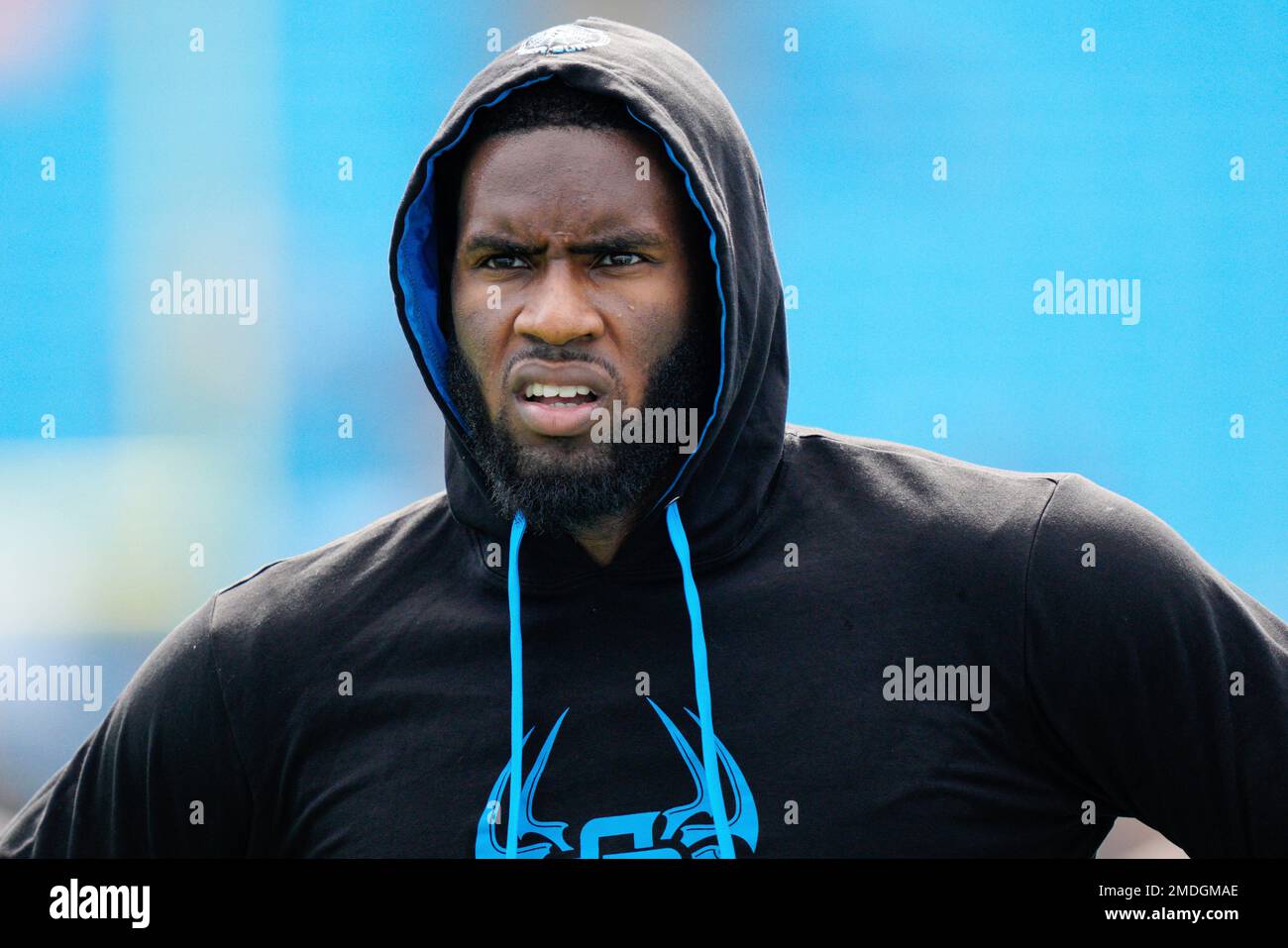 Carolina Panthers defensive end Brian Burns warms up before an NFL ...