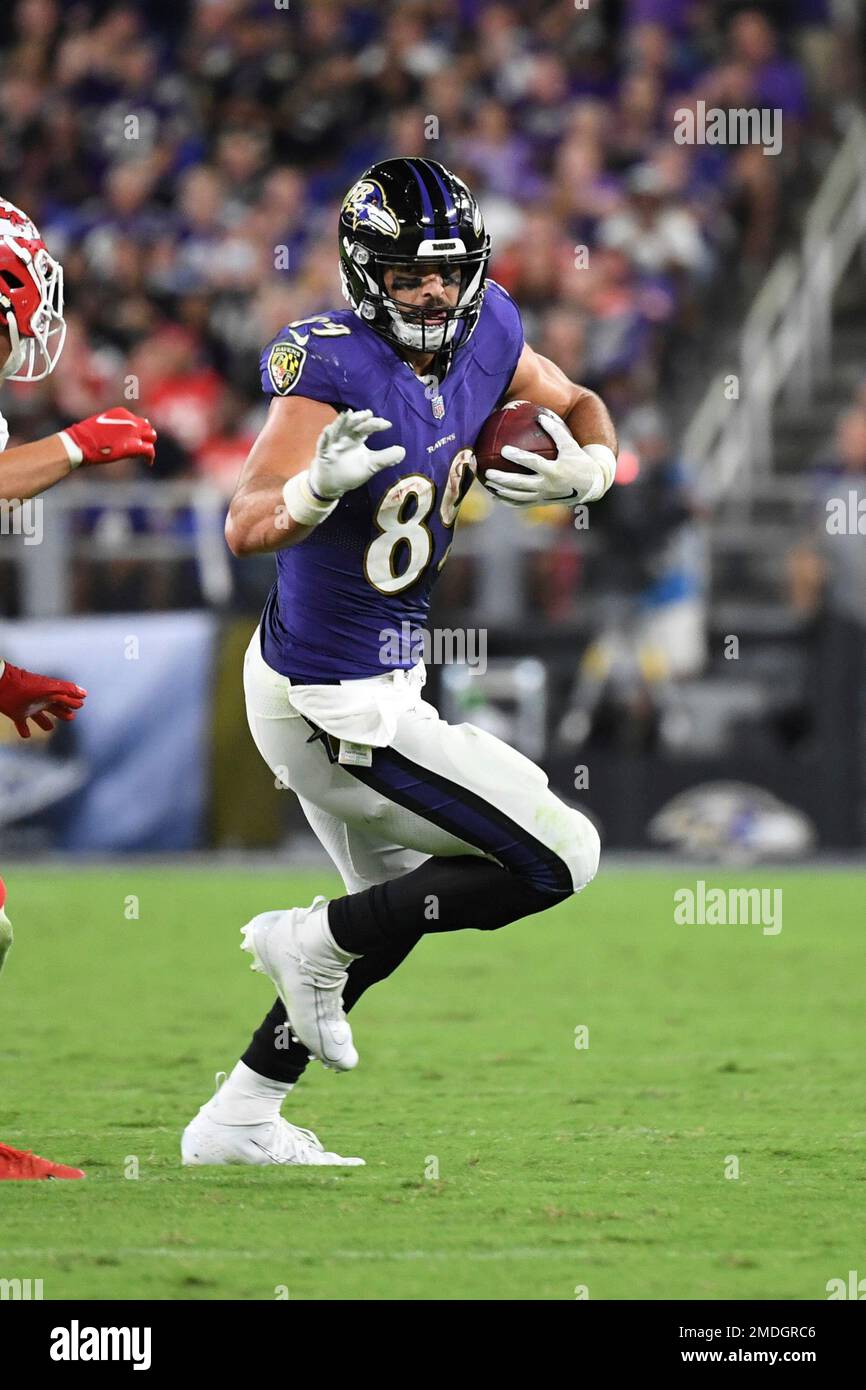 Baltimore ravens tight end mark andrews 89 hi-res stock photography and ...