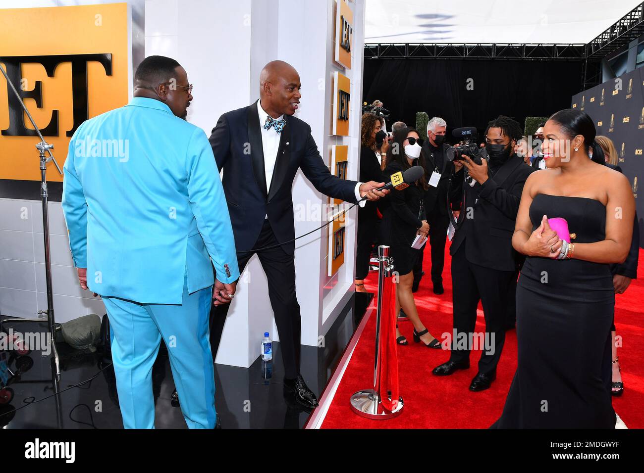Cedric the Entertainer, left, and Lorna Wells arrive at the 73rd Emmy Awards at the JW Marriott ...
