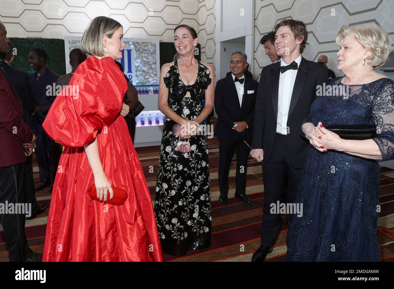 Sarah Paulson, from left, Julianne Nicholson, Evan Peters, and Julie ...
