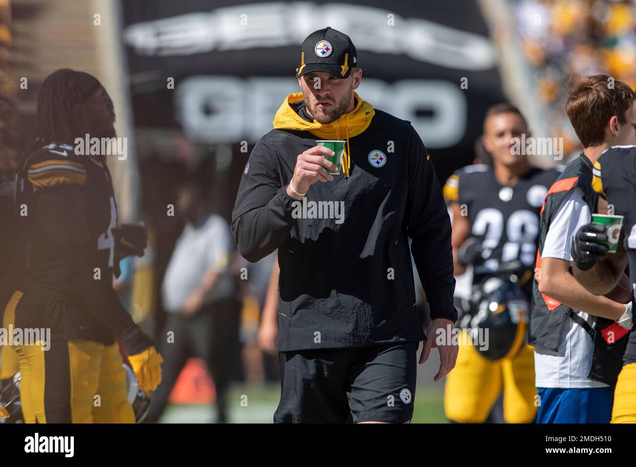 Pittsburgh Steelers outside linebacker T.J. Watt (90) walks on the ...