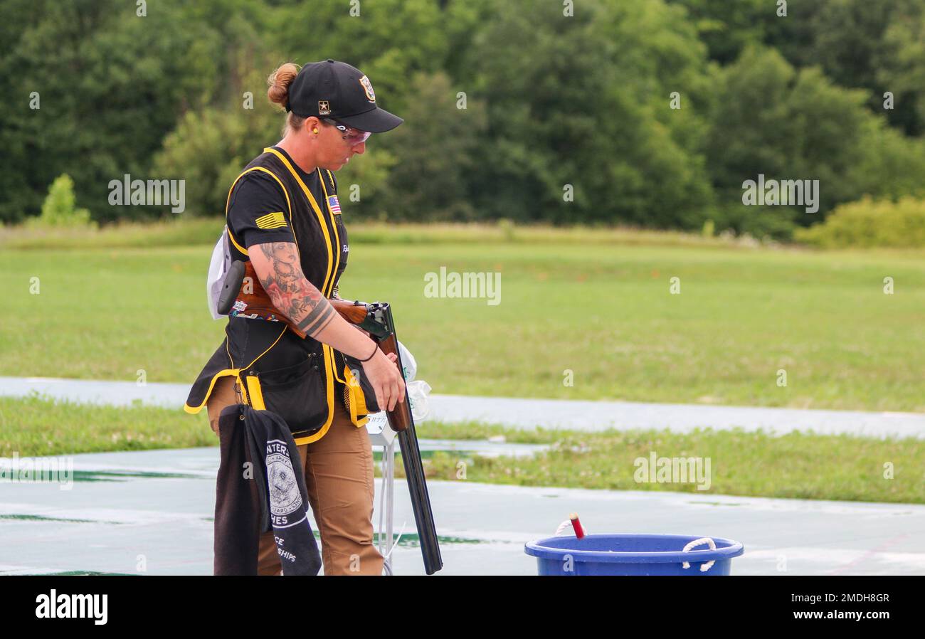U.S. Army Sgt. Rachel Tozier, a Pattonsburg, Missouri native who is a ...