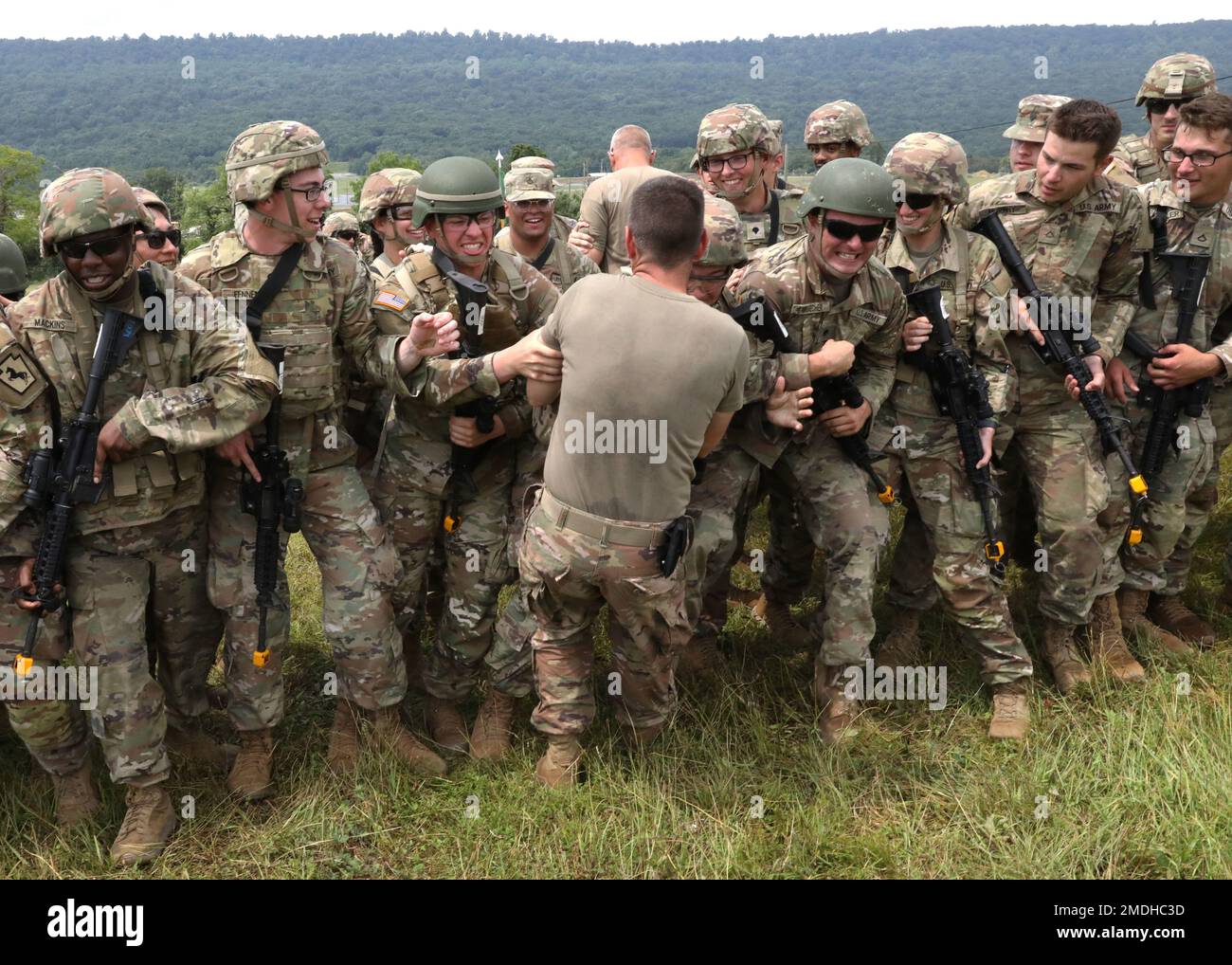 165th military police battalion hi-res stock photography and images - Alamy