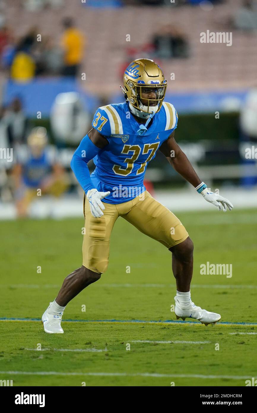 UCLA defensive back Quentin Lake warms up before an NCAA college ...