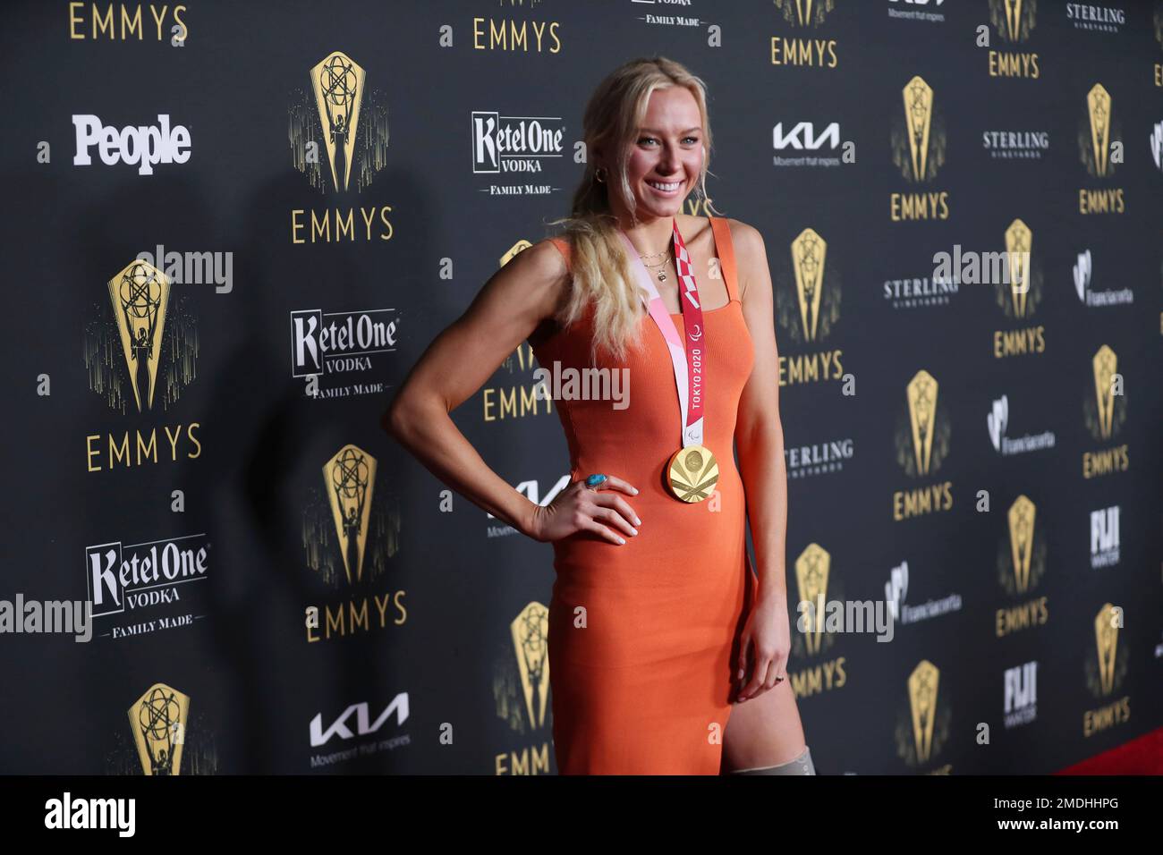 Jessica Long, Gold Medal-Winning Paralympic Swimmer, on the red carpet ...