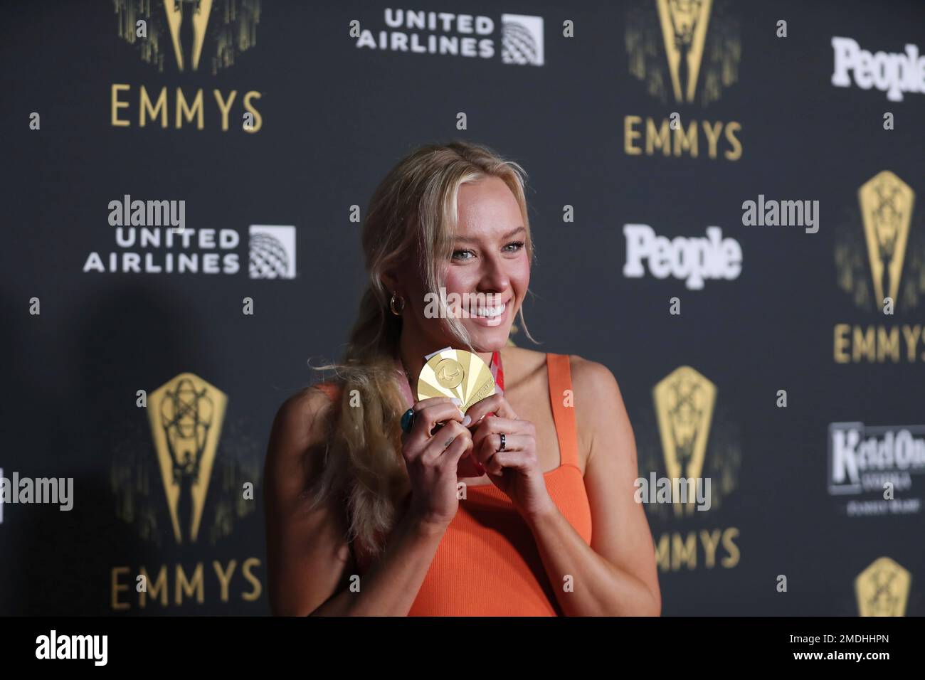 Jessica Long, Gold Medal-Winning Paralympic Swimmer, on the red carpet ...