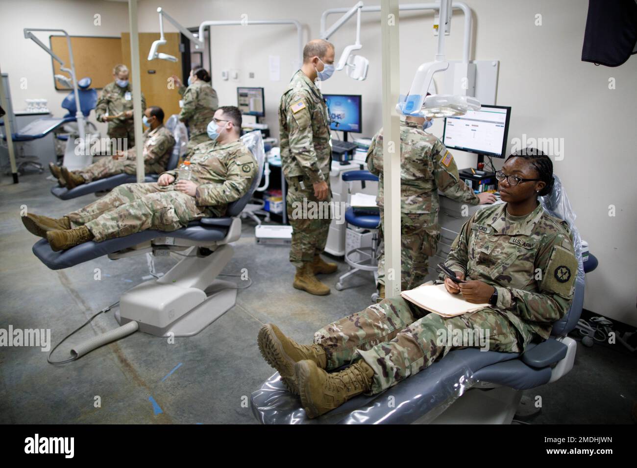 Army Reserve Soldiers with the 290th Military Police Brigade receive ...