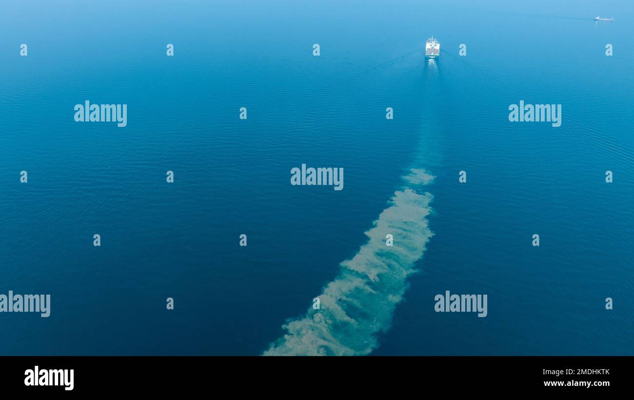 Contrail in the ocean Stern from Cargo container Ship, cargo maritime ...