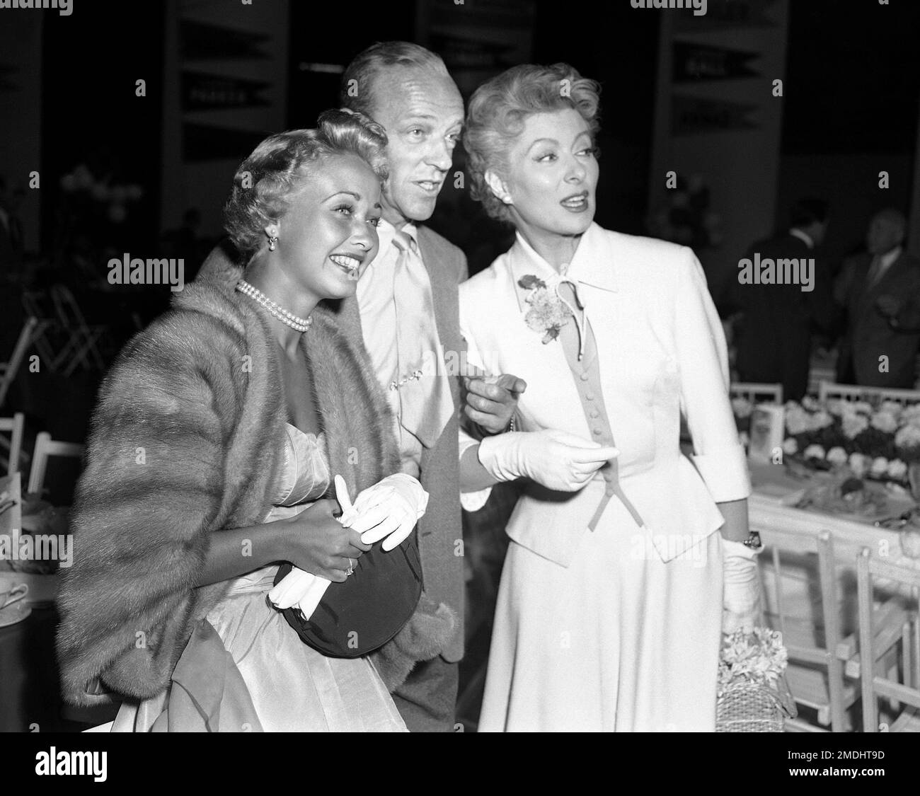 FILE - In this Sept. 9, 1953 file photo, Jane Powell, left, Fred ...