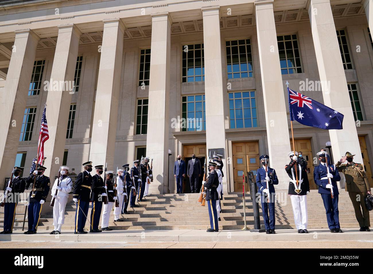 Defense Secretary Lloyd Austin stands with Australian Minister of ...