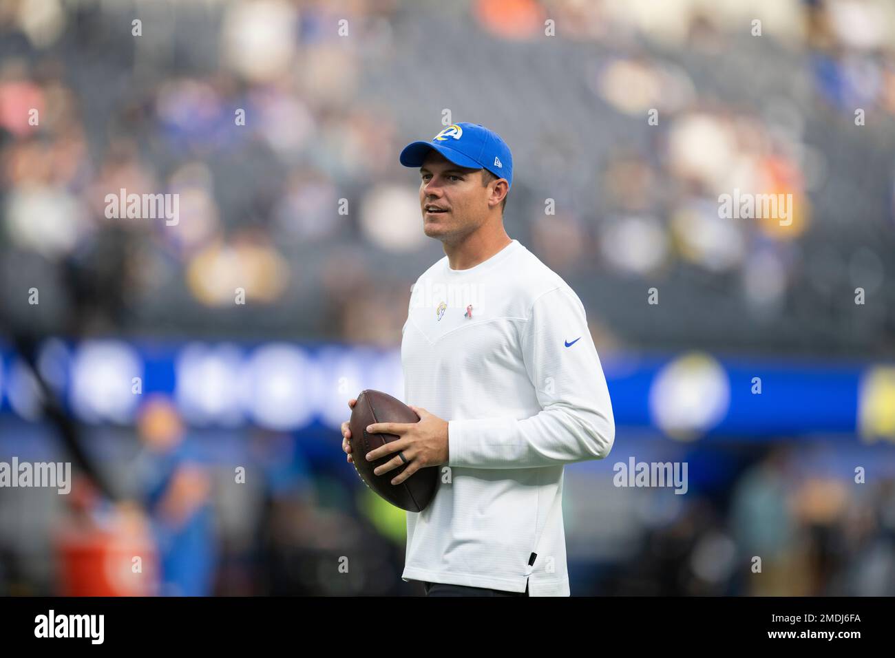 Los Angeles Rams offensive coordinator Kevin O'Connell before an NFL ...