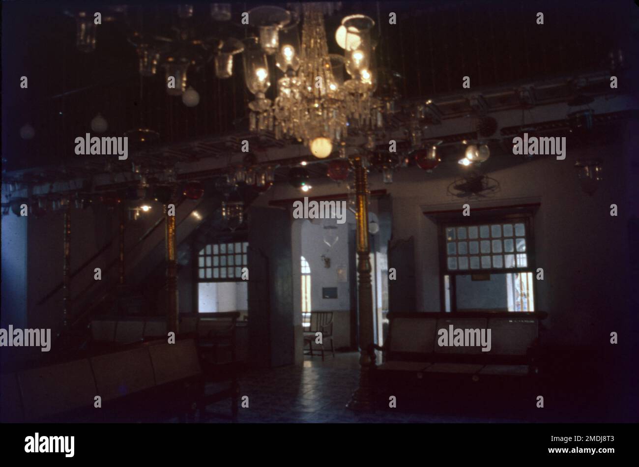 The Paradesi Synagogue aka Cochin Jewish Synagogue or the Mattancherry ...