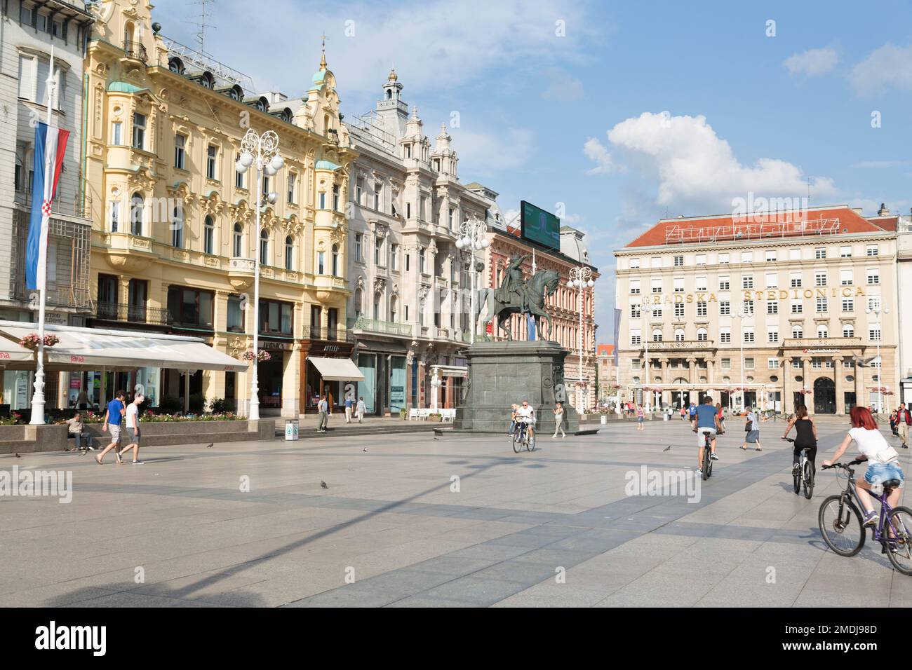 Croatia, Zagreb, the main square - Trg Josip Jelacica Stock Photo - Alamy