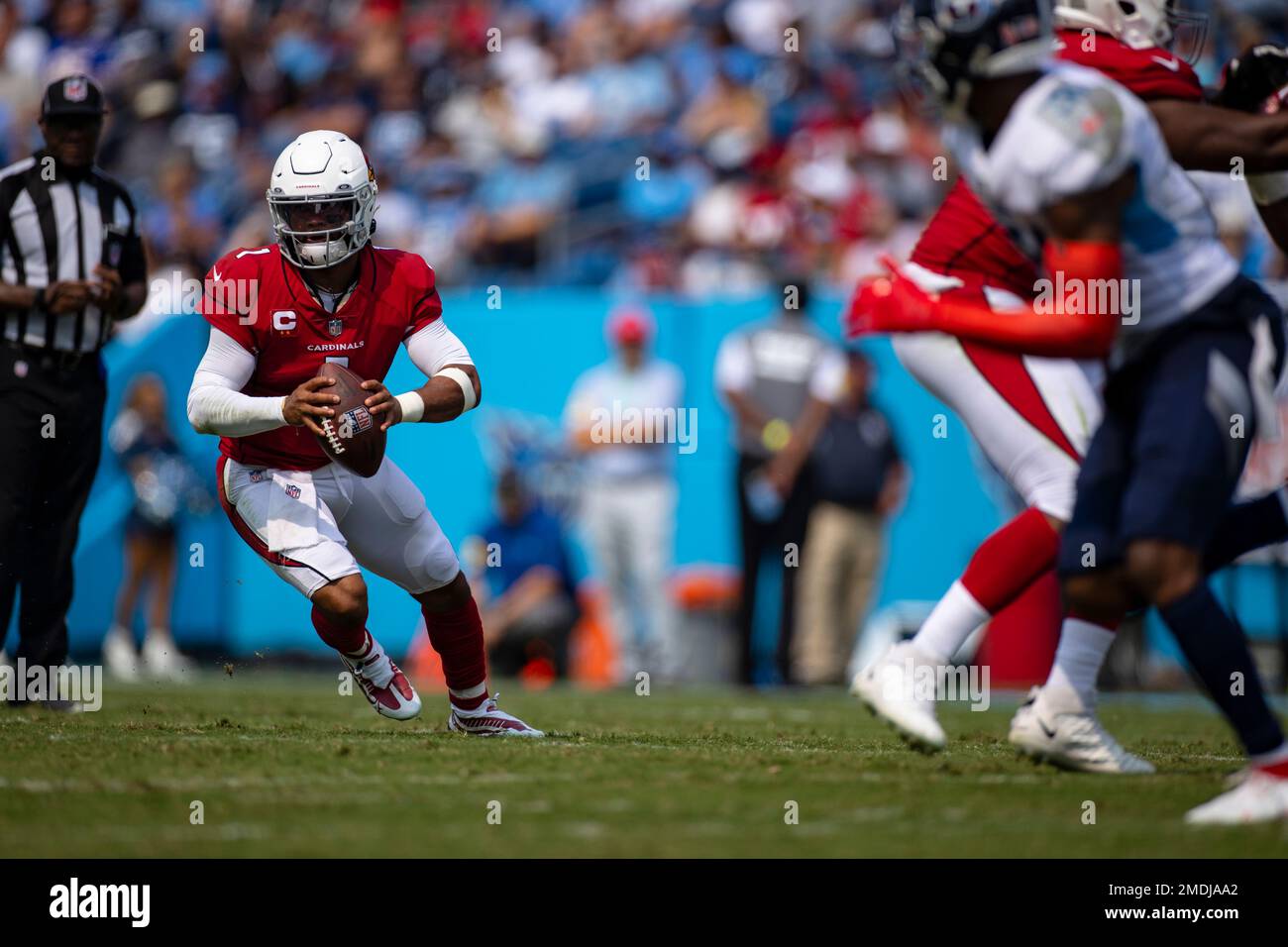 Arizona Cardinals quarterback Kyler Murray (1) runs with the ball ...