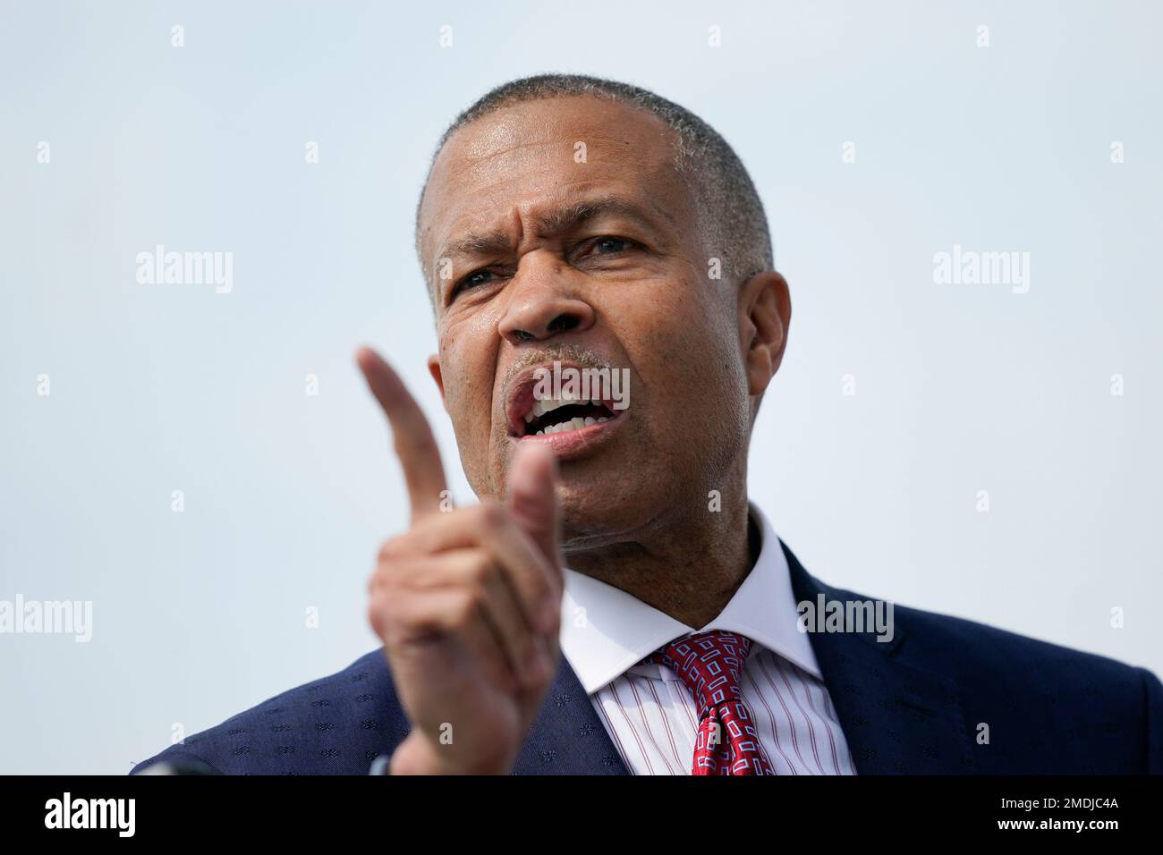 James Craig, a former Detroit Police Chief, announces he is a ...