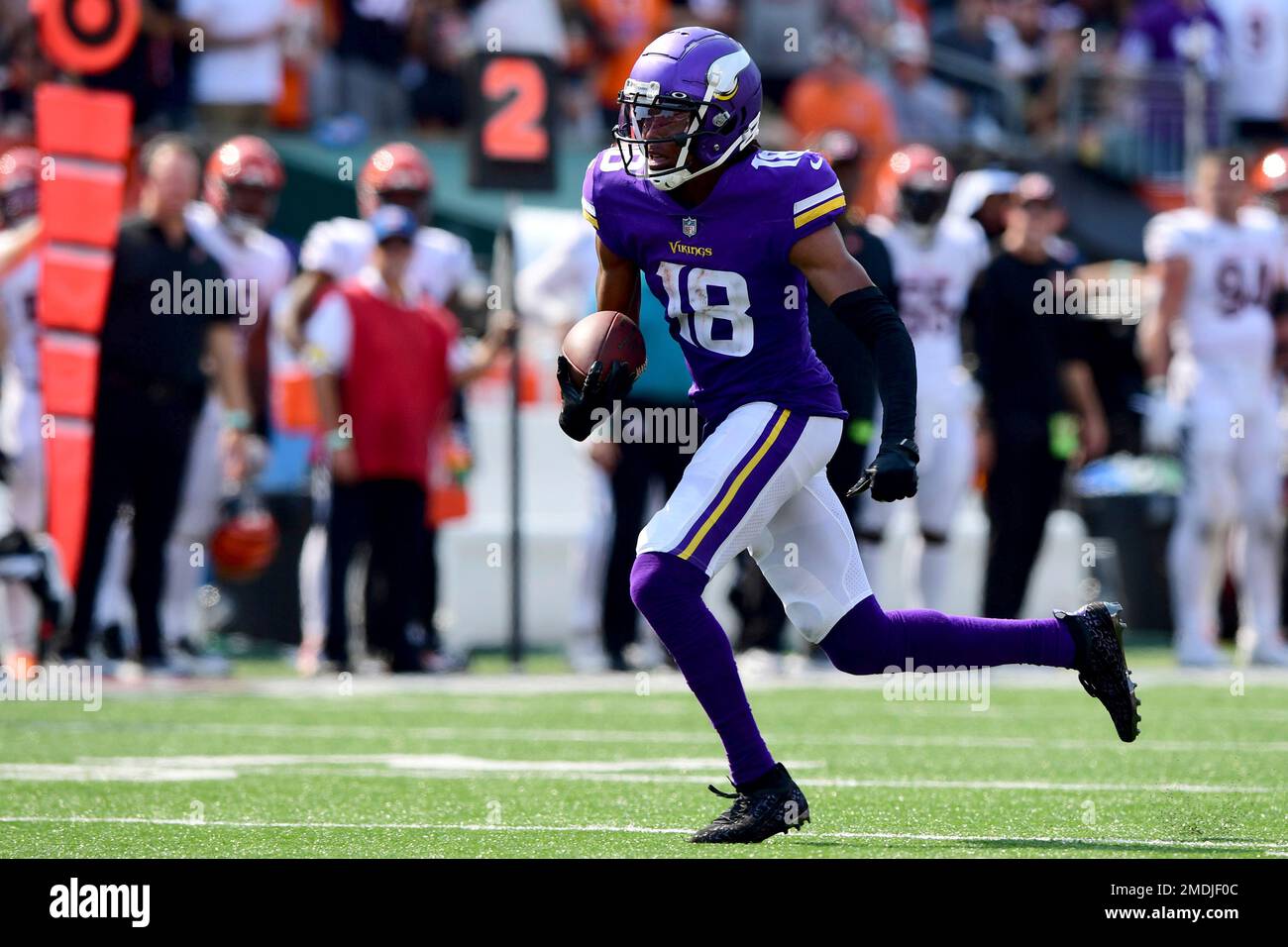 Minnesota Vikings wide receiver Justin Jefferson (18) in action during ...