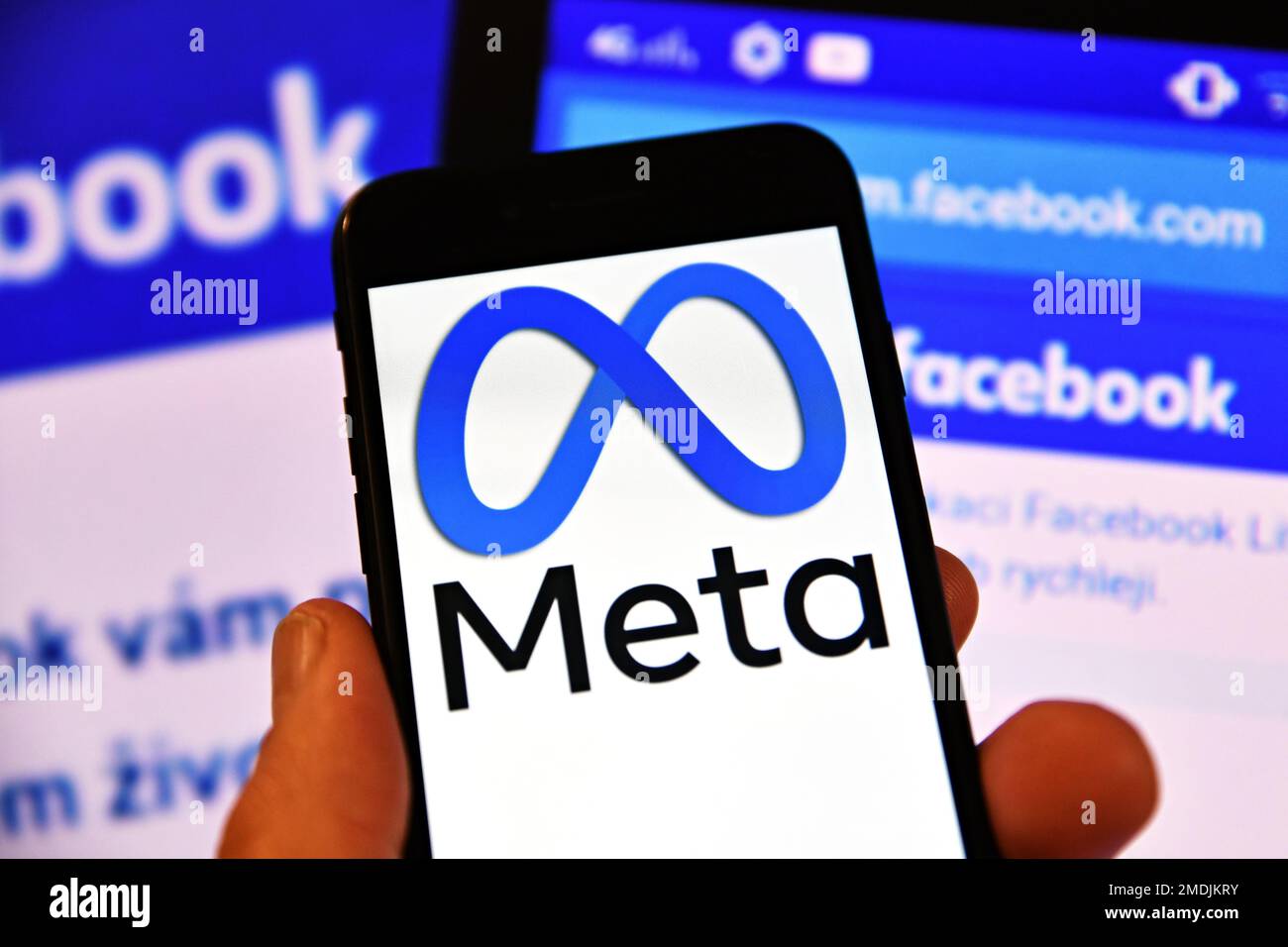 Meta social network hi-res stock photography and images - Alamy