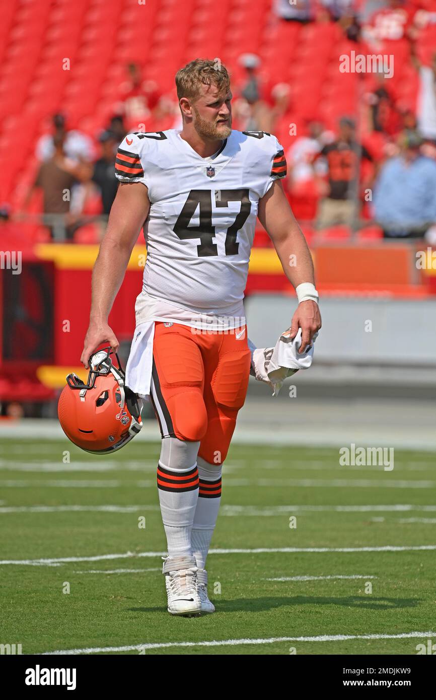Cleveland Browns long snapper Charley Hughlett (47) on the field before an NFL football game ...