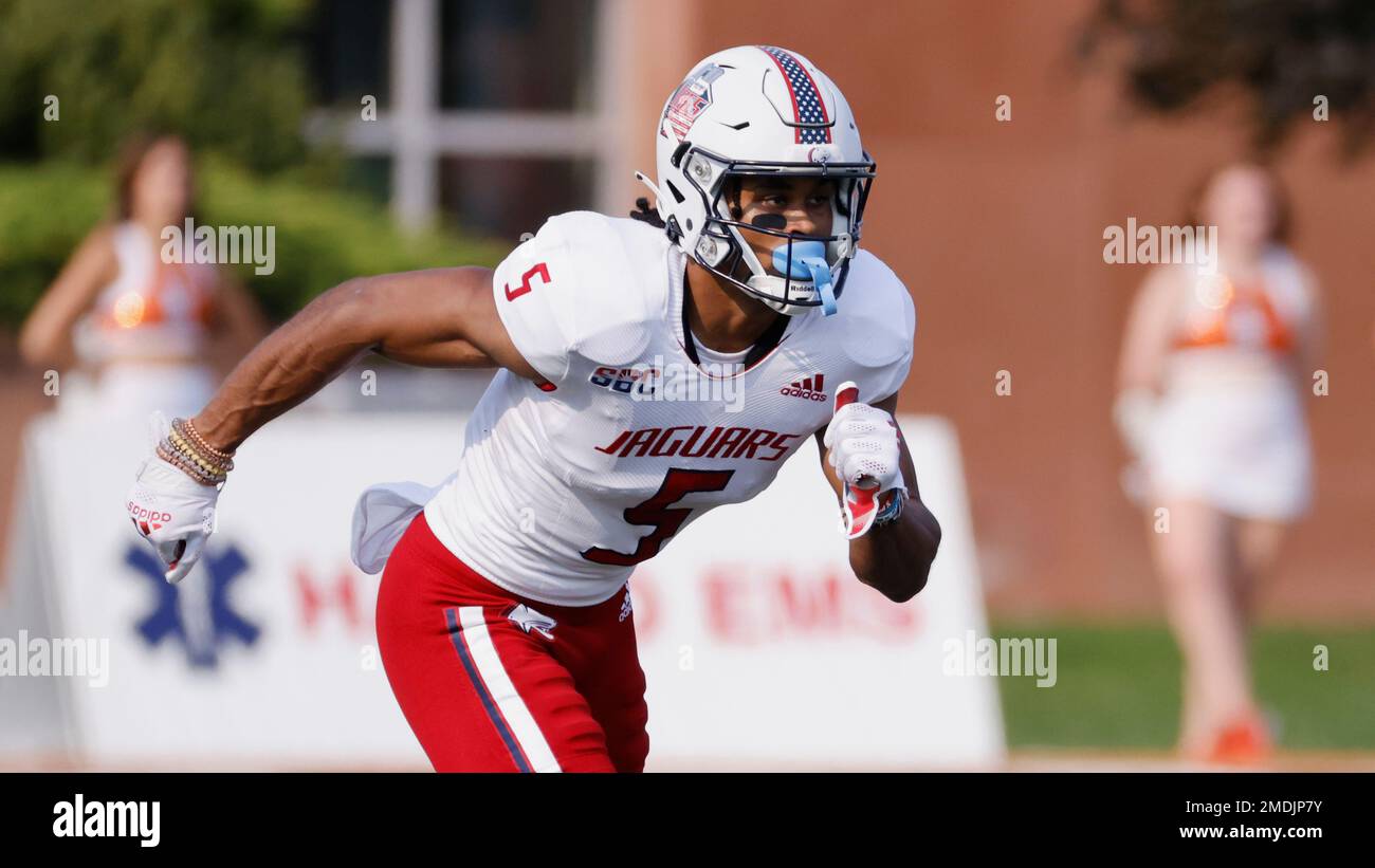 South Alabama linebacker A.J. DeShazor Jr. (5) in action against the ...