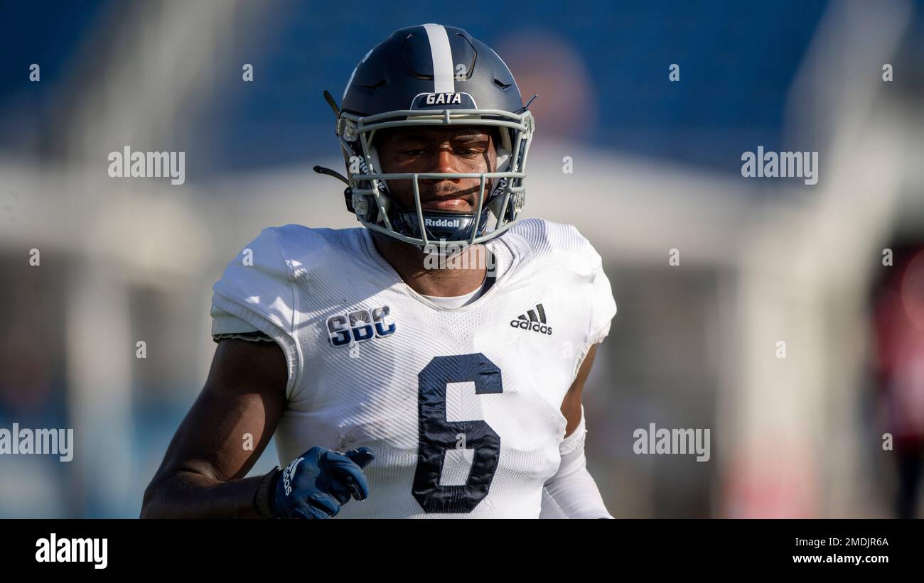 Georgia Southern wide receiver NaJee Thompson (6) during an NCAA ...