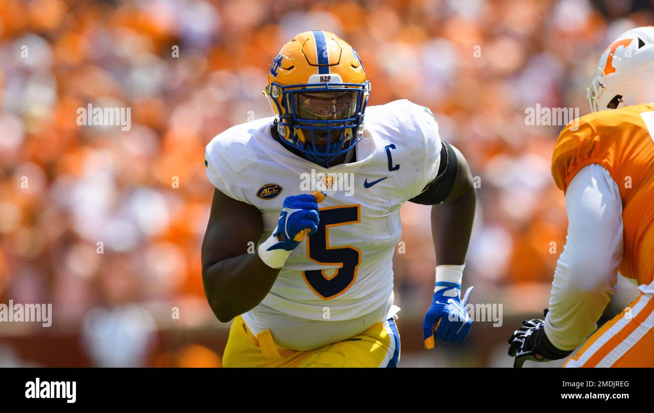 Pittsburgh defensive lineman Deslin Alexandre plays against Tennessee ...