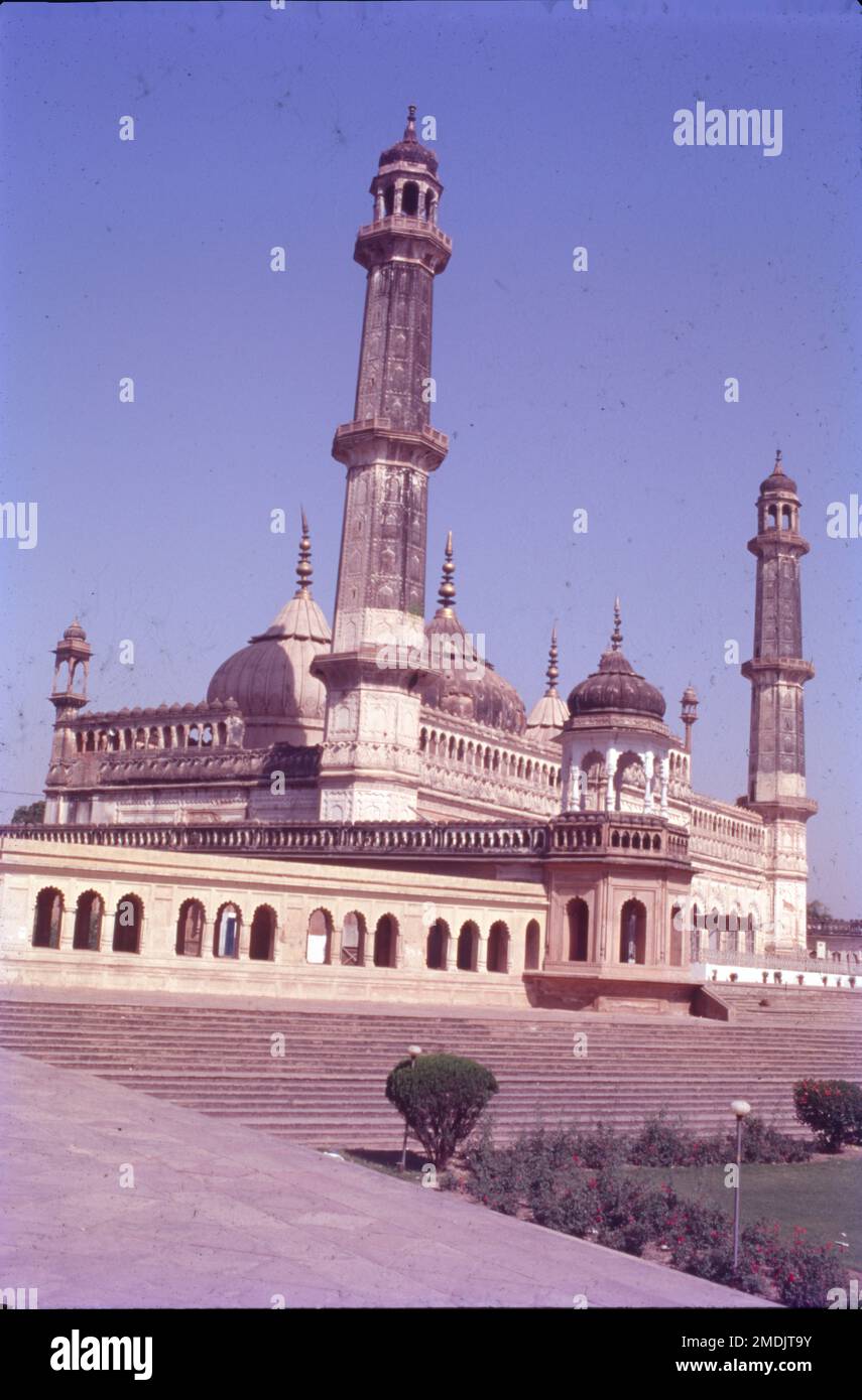 Jama Masjid, Tehseenganj, Husainabad, Lucknow is a mosque located in ...