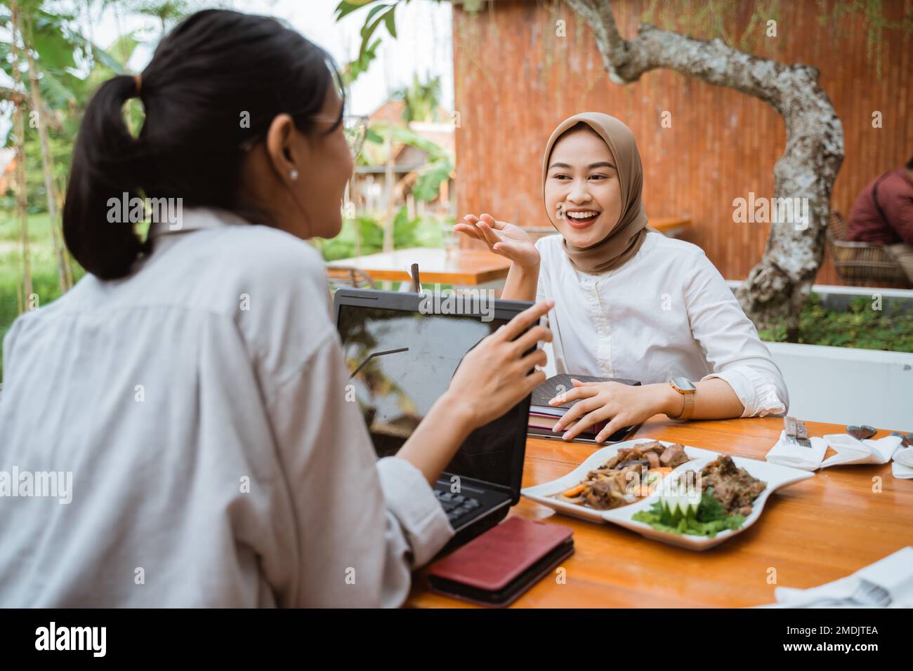 Assignments buildings hi-res stock photography and images - Alamy