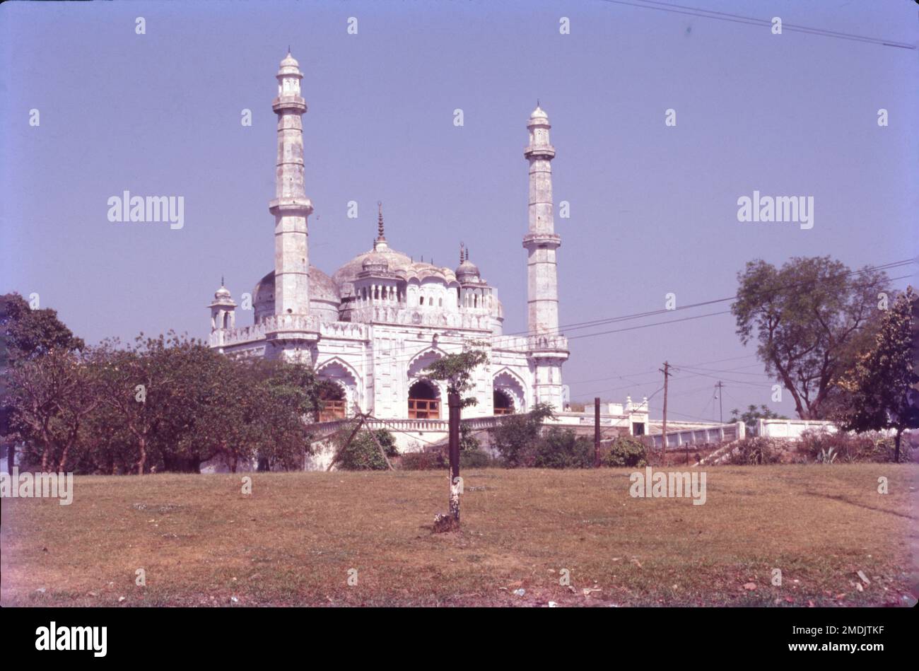 A Glimpse of Mughal Architecture stands a largest and beautiful Sunni ...
