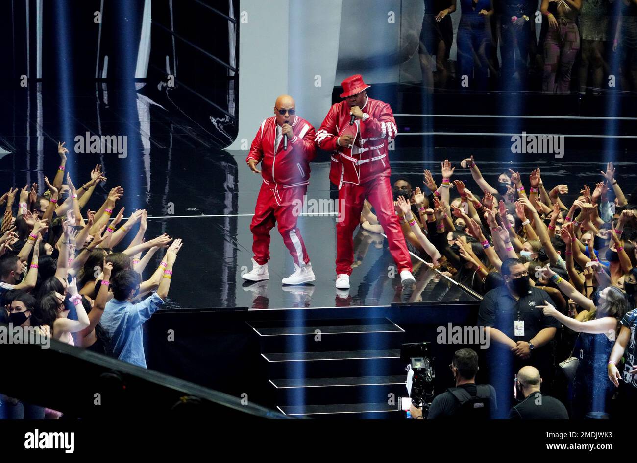 Spliff Star, left, and Busta Rhymes perform at the MTV Video Music ...