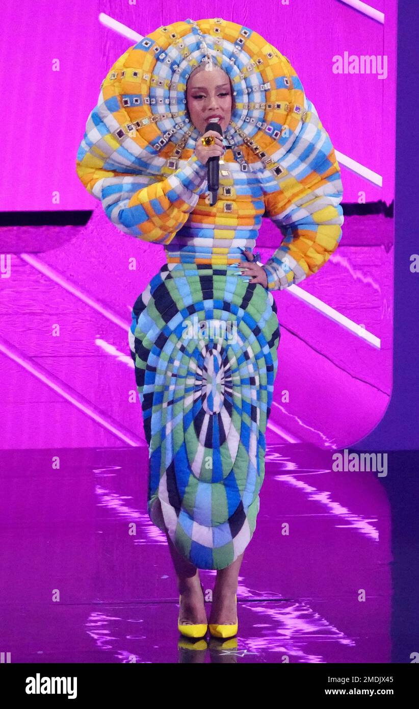 Host Doja Cat appears on stage at the MTV Video Music Awards at ...