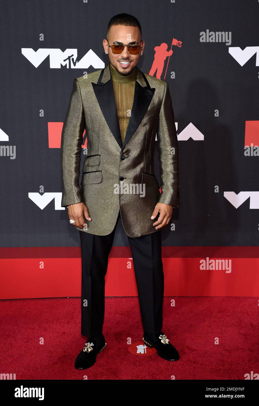 Ozuna arrives at the MTV Video Music Awards at Barclays Center on ...